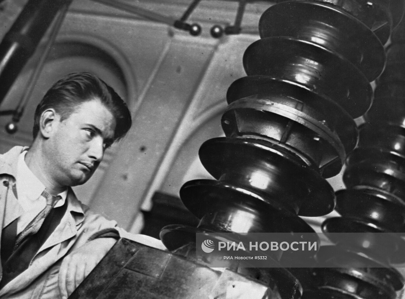 ИГОРЬ ВАСИЛЬЕВИЧ КУРЧАТОВ | РИА Новости Медиабанк