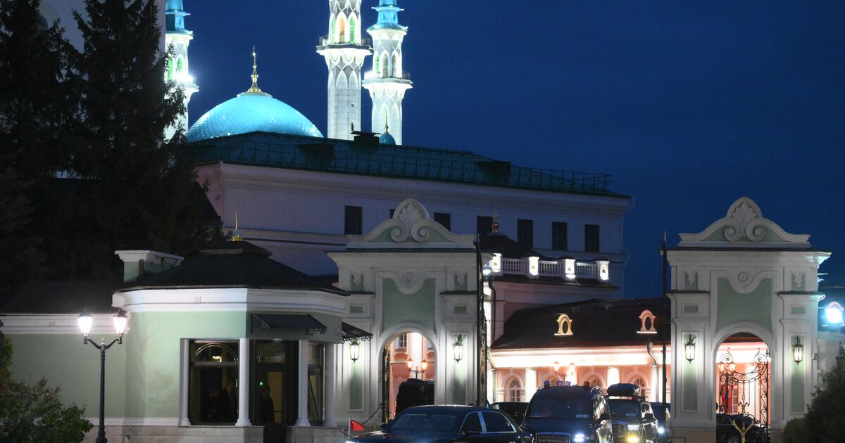 Xvi саммит БРИКС Встреча президента Владимира Путина и председателя КНР Си Цзиньпина Фотобанк