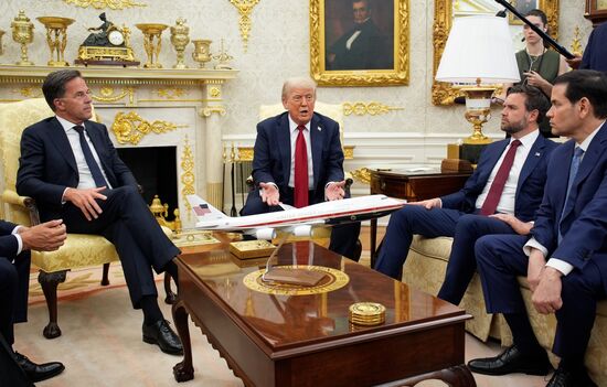 Встреча президента США Д Трампа и генсека НАТО М Рютте РИА Новости Медиабанк